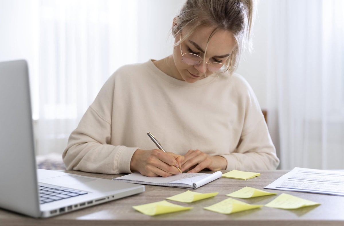 How to Take Notes in Class Quickly and Effectively | EduWW